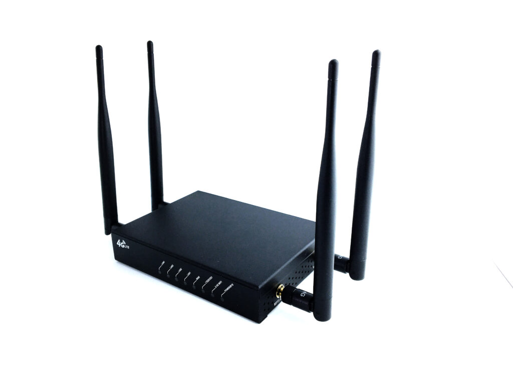 AX1800 Dual Band Gigabit Wi-Fi 6 Router with One Sim 4G/5G Module_U7621 ...